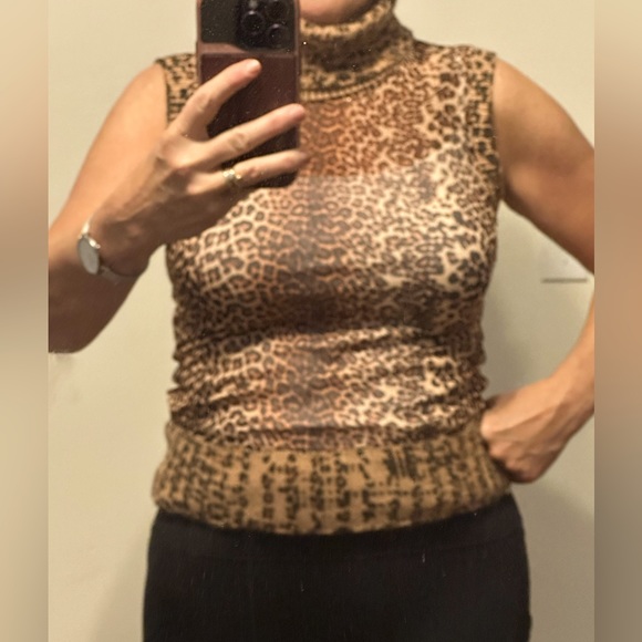 Magaschoni | Tops | Fun And Sexy All Silk Animal Print Magaschoni ...